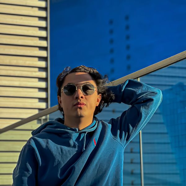 Isaac Blum on Indiefy | Artist Bio, Website & Social Links